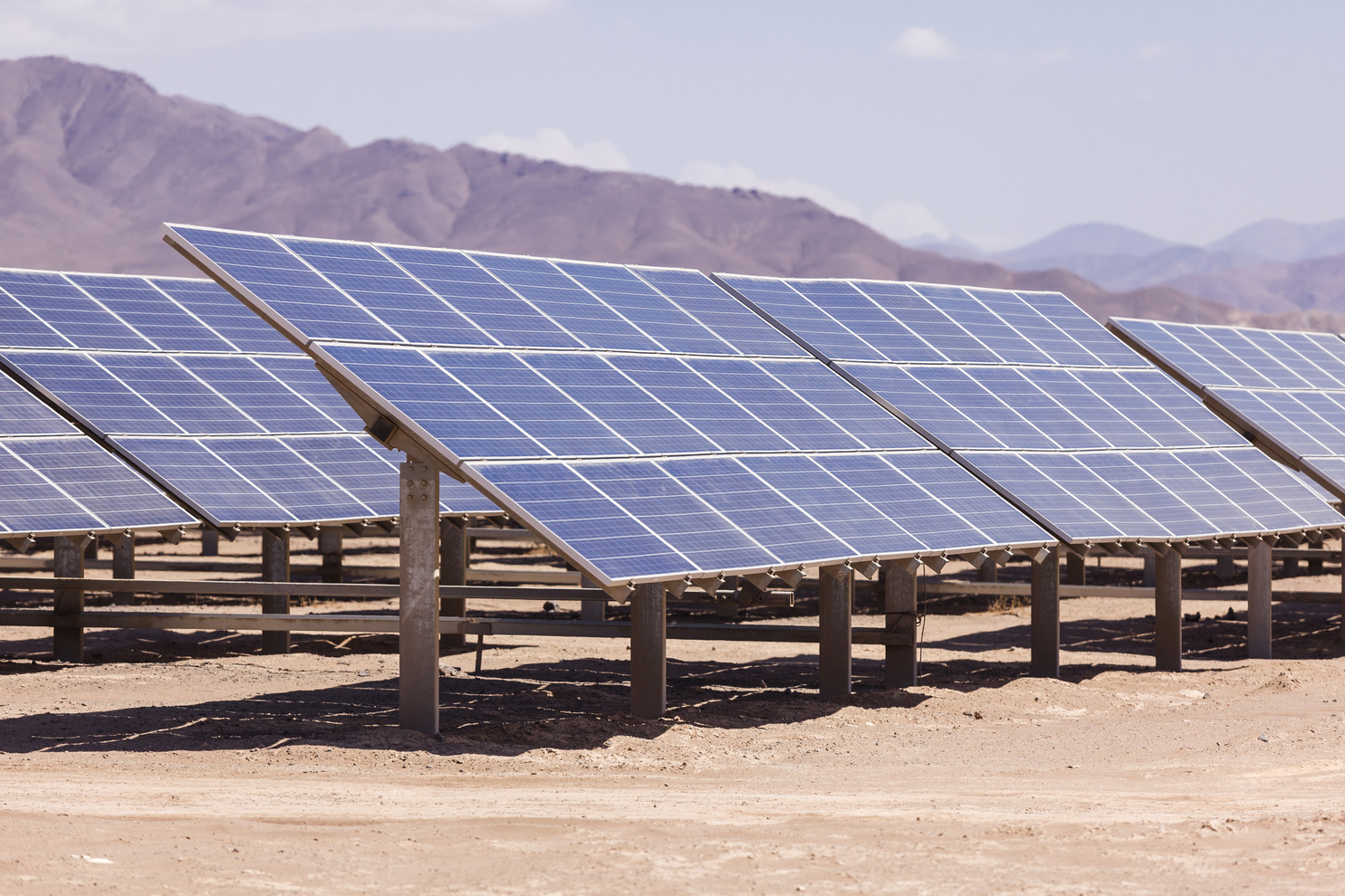 Quinbrook to develop polysilicon manufacturing hub backed by 1GW solar ...